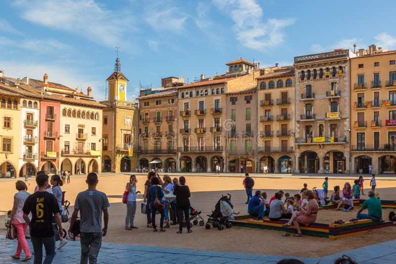Vic, Catalogna, Spagna immagine editoriale. Immagine di architettura ...