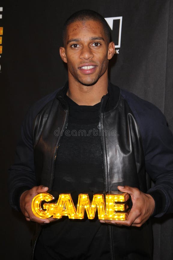 Victor Cruz editorial photography. Image of hall, cruz - 23474707