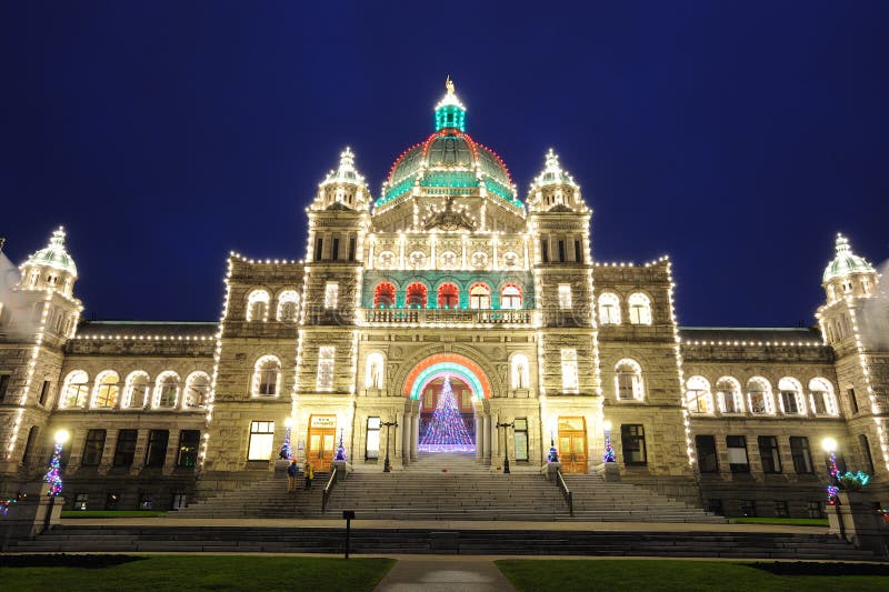 Victoria city night scene stock image. Image of columns - 13147957