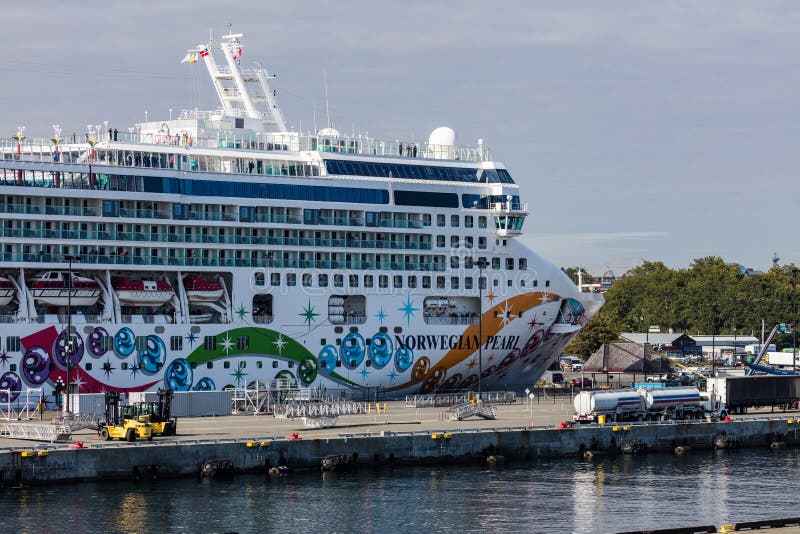 Victoria Cruise Ship editorial stock image. Image of mural - 75143149