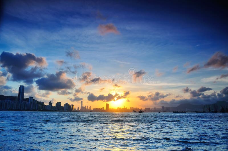 Victoria sunset stock image. Image of cloudscape, front - 28281567