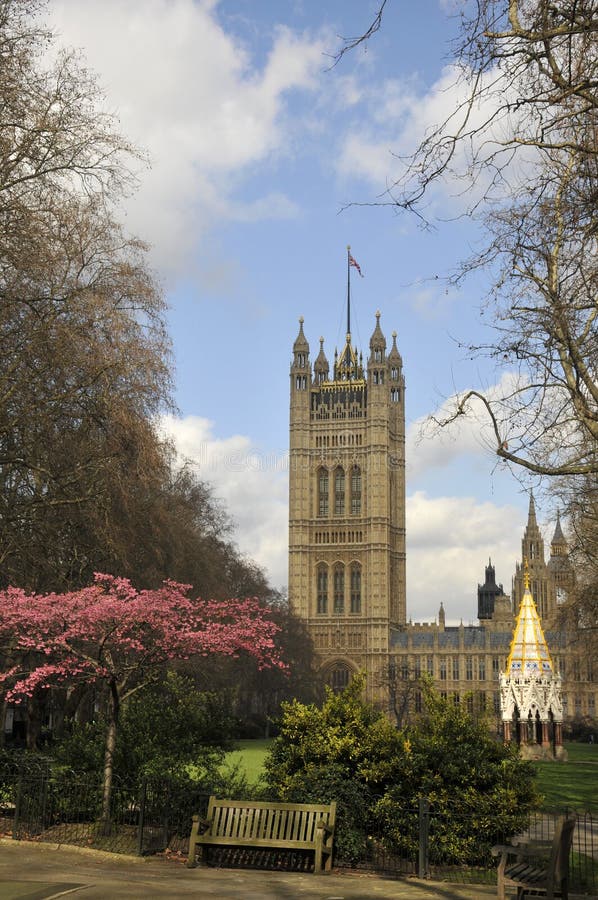 Victoria Tower Gardens, Westminster, London Stock Photo - Image of ...
