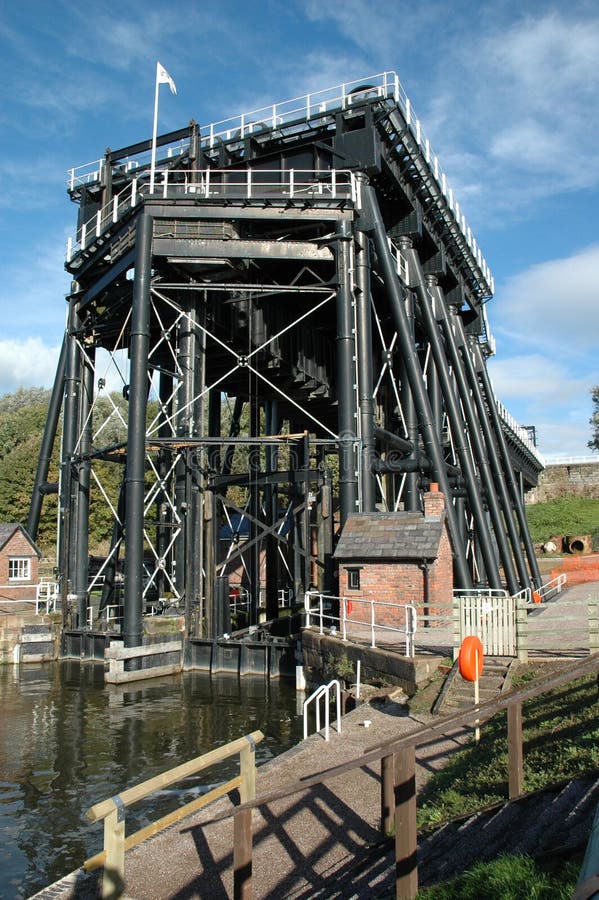 Victorian boat lift stock photo. Image of cargo, system - 447548