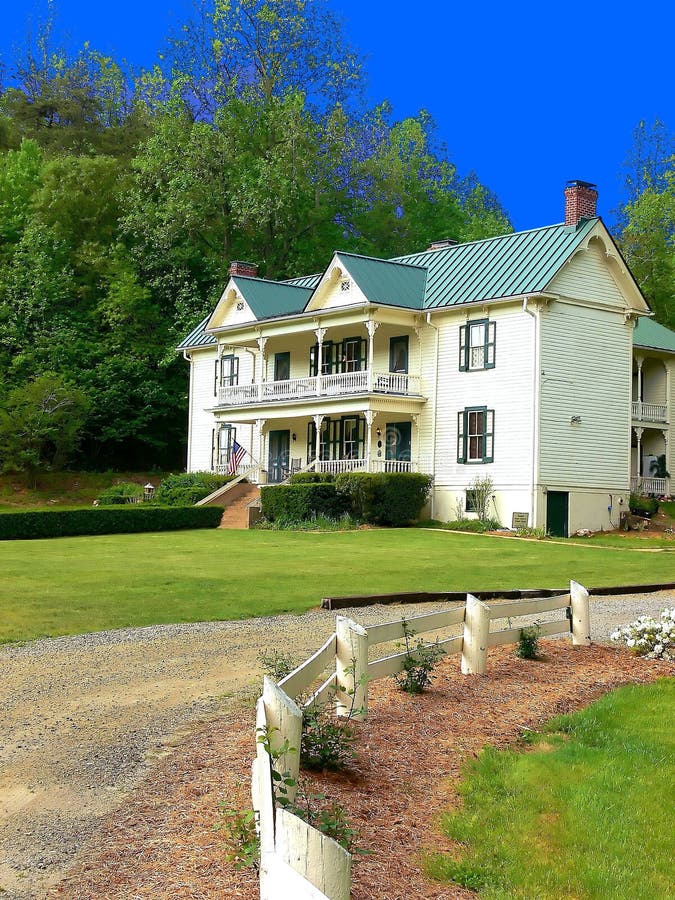 Victorian Hotel Picture. Image: 2581866