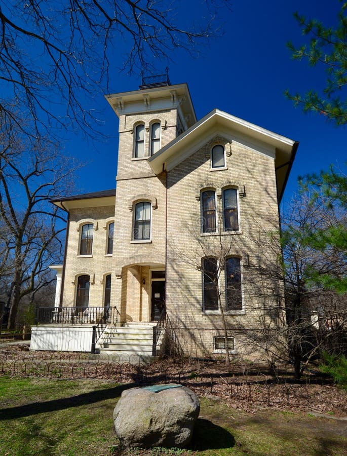 Victorian Italianate Mansion #1 Stock Image - Image of 2020, mansard ...