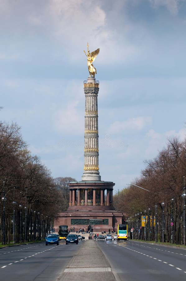 The Victory Column editorial photography. Image of building - 25202157