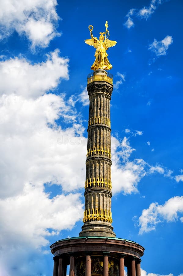 The Victory Column in Berlin Tiergarten Stock Photo - Image of building ...