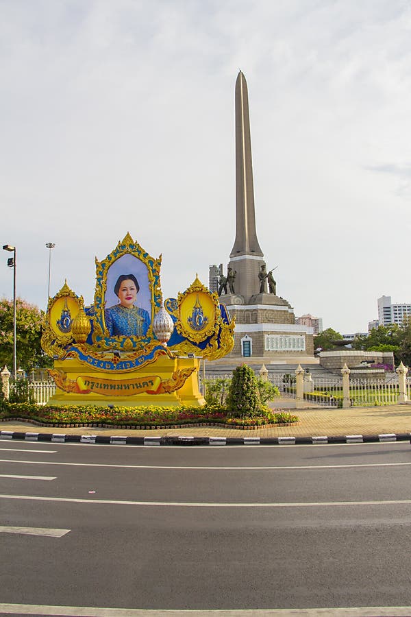 Victory Monument Center of Bangkok Editorial Photo - Image of bright ...