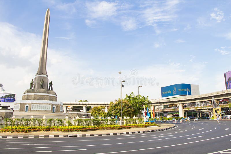 Victory Monument Center of Bangkok Editorial Stock Image - Image of ...