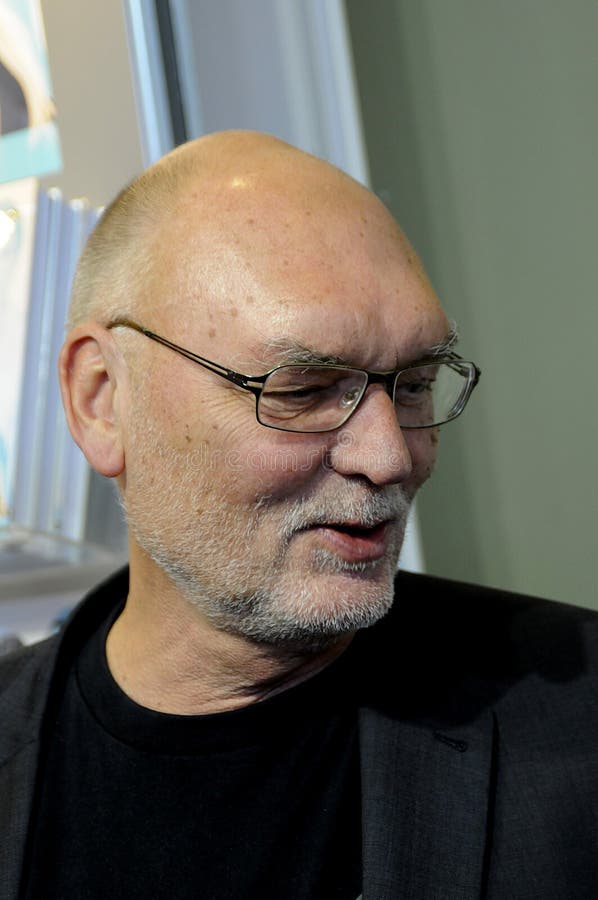 VIDA DAVIDSEN_JOURNALIST Y AUTOR Imagen de archivo editorial - Imagen ...