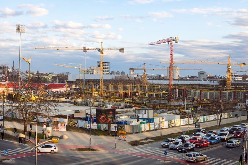 Vida De Ciudad En Novi Sad En Serbia Foto editorial - Imagen de triste ...