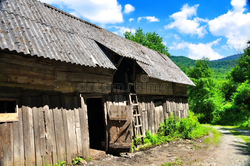 Vida rural imagen de archivo. Imagen de granja, granero - 56935495