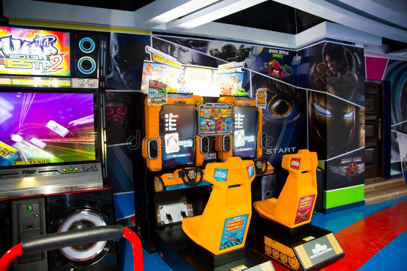 Video game editorial photo. Image of gaming, people, color - 39671731