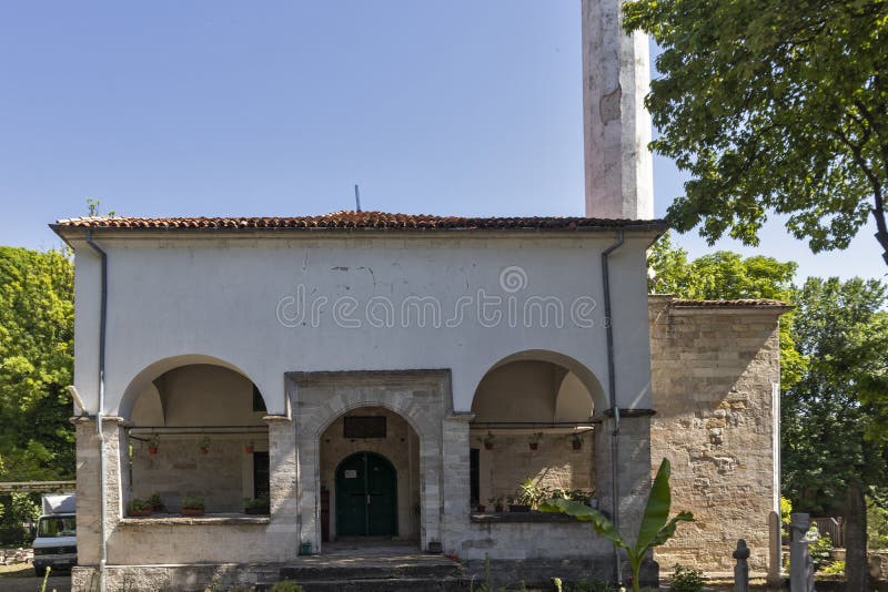 Osman Pazvantoglu Mosque in Vidin, Bulgaria Editorial Stock Photo ...