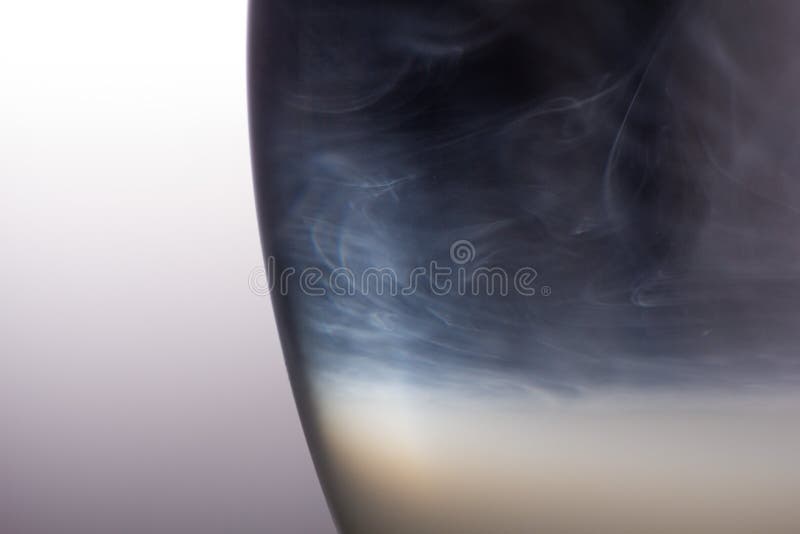 Vidrio de humo imagen de archivo. Imagen de humo, arte - 166437035