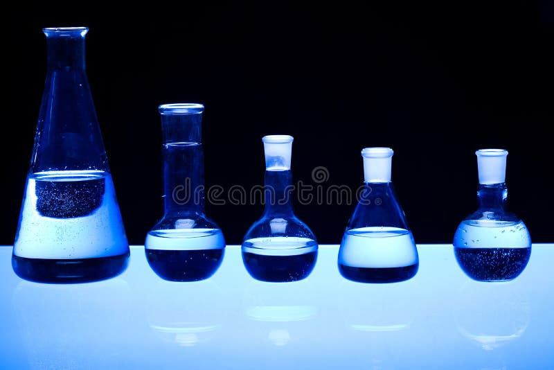 Vidrio del laboratorio foto de archivo. Imagen de tubo - 17689258