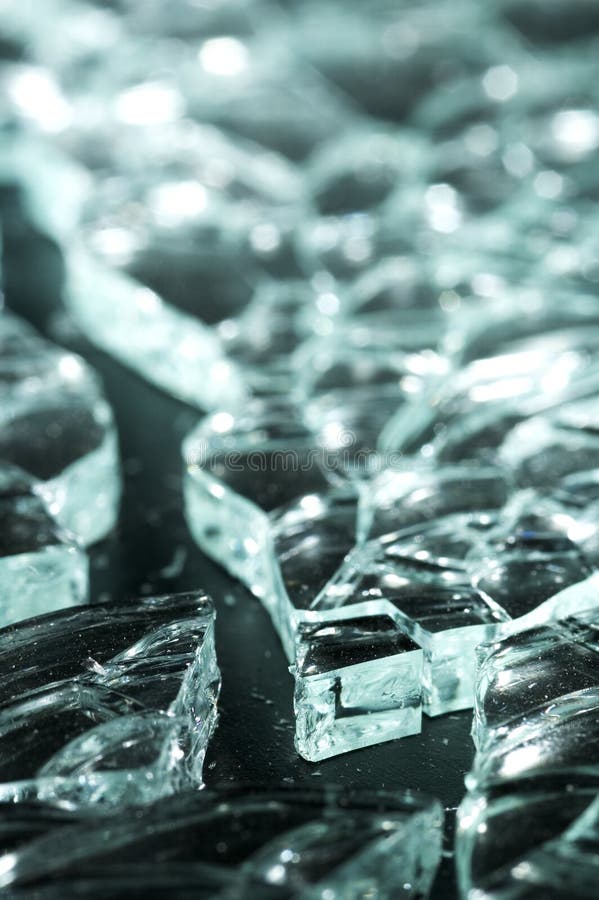 Vidrio roto foto de archivo. Imagen de hurto, fragmentos - 858790