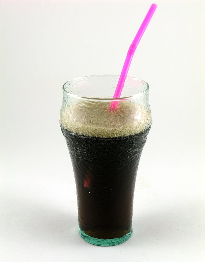 Vidro da soda foto de stock. Imagem de vidro, espuma, refrigerante - 67994
