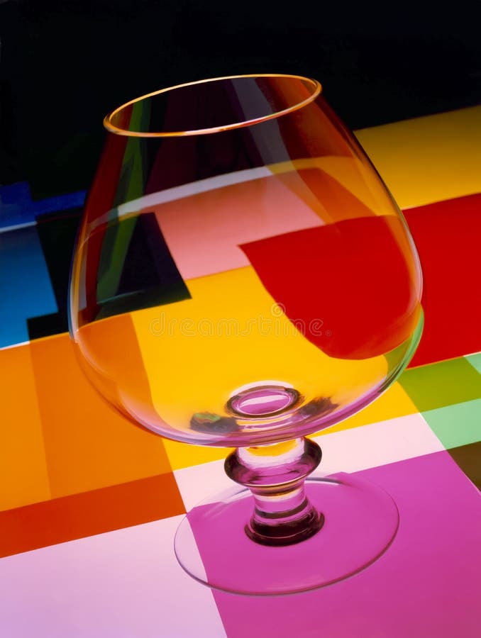 Vidro Do Conhaque Com Cores Imagem de Stock - Imagem de amarelo ...