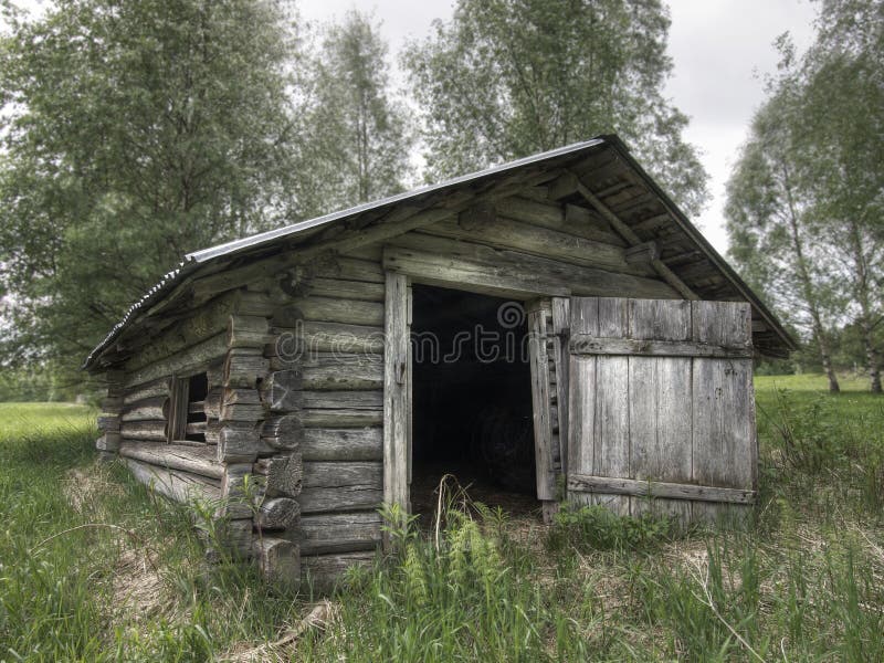 Vieille grange image stock. Image du construction, campagne - 19770935