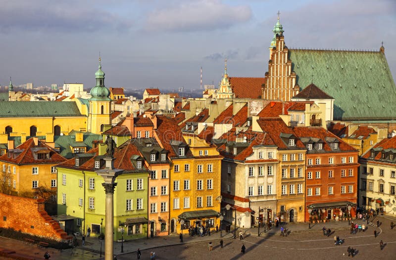 Vieille place ? Varsovie image stock. Image du centre - 28067123