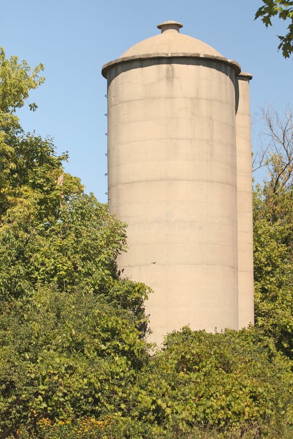 Ladrillo Silo Fotos De Stock - Download 507 Fotos Libres de Derechos