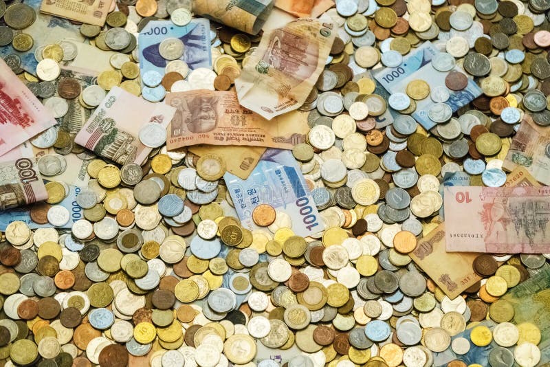 Viele Unterschiedliches Geld Stockfoto - Bild von europäisch ...