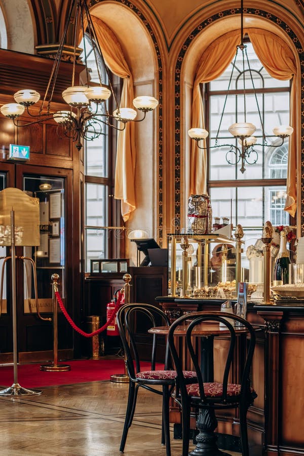 editorial photo. Image of ambiance, heritage, central - 346944996