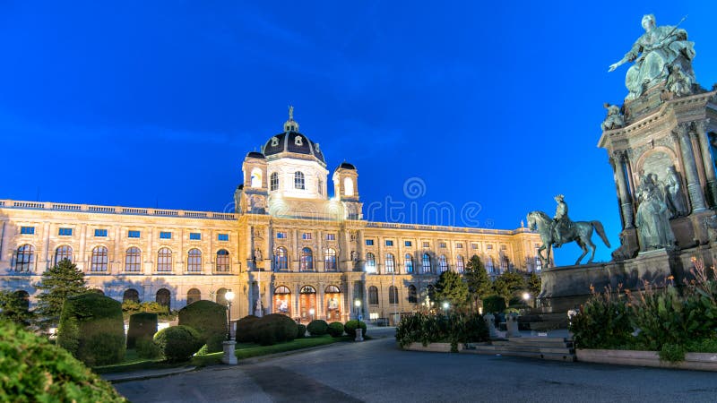 Vienna, Austria: Night View of the Museum of Art History in Vienna ...