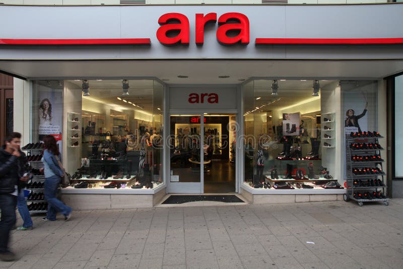 Vienna Shopping Ara Shoes Stock Photos - Free & Royalty-Free Stock ...