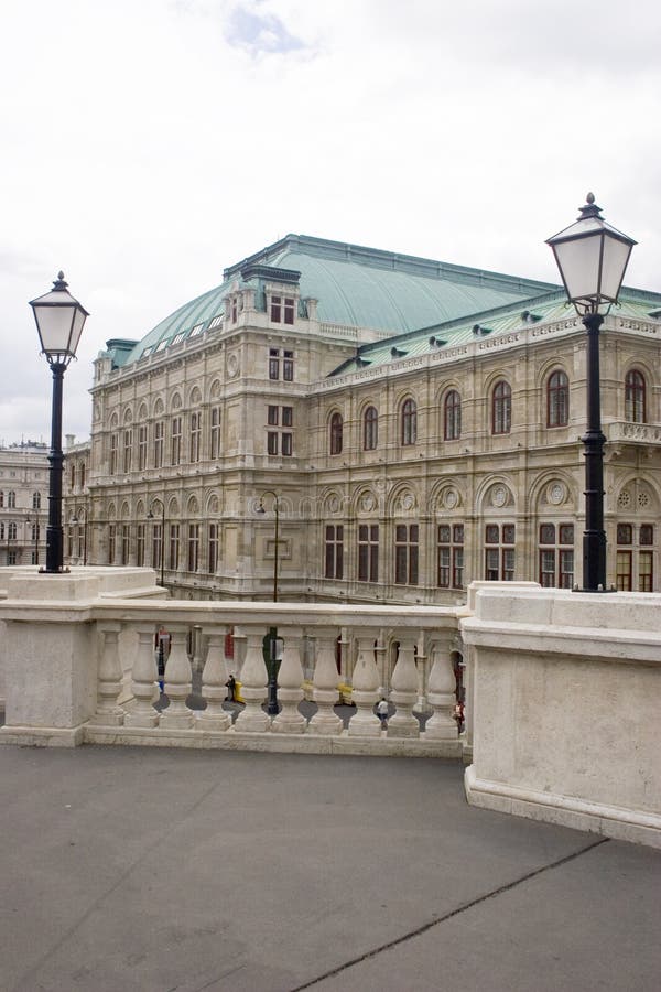 Vienna State Opera House stock image. Image of wien, opera - 2919087
