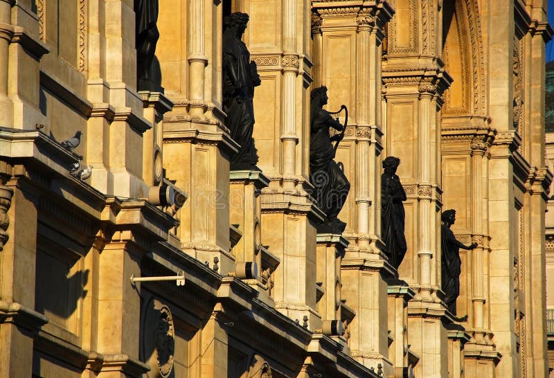 Vienna State Opera House Statues Stock Image - Image of austria, statue ...