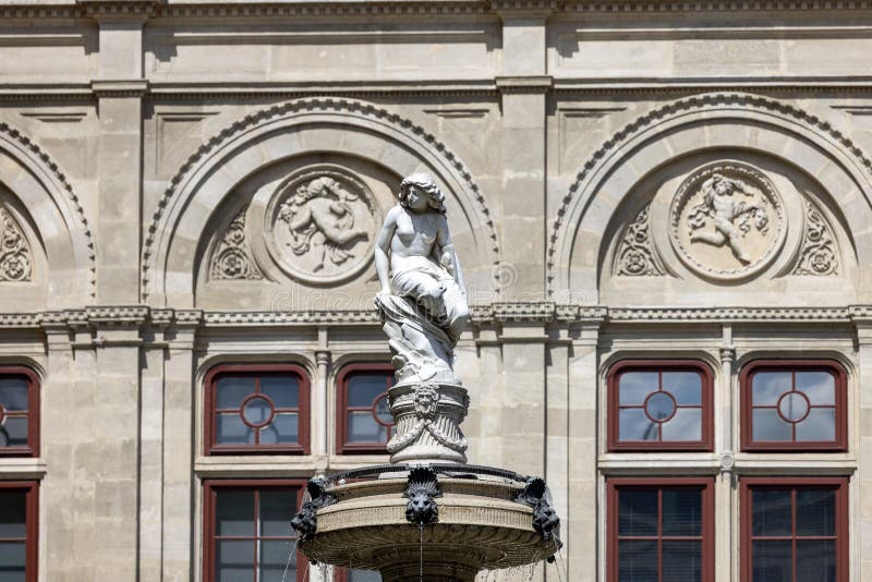 Vienna State Opera, Neo-renaissance Building on the Vienna Ring Road ...