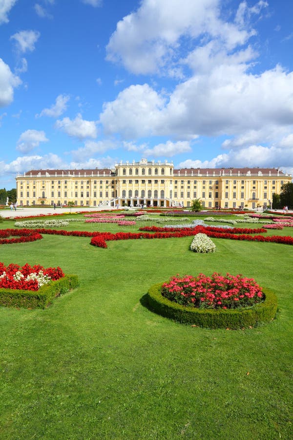 Palais Vienne, Autriche De Schonbrunn Photo éditorial - Image du course ...