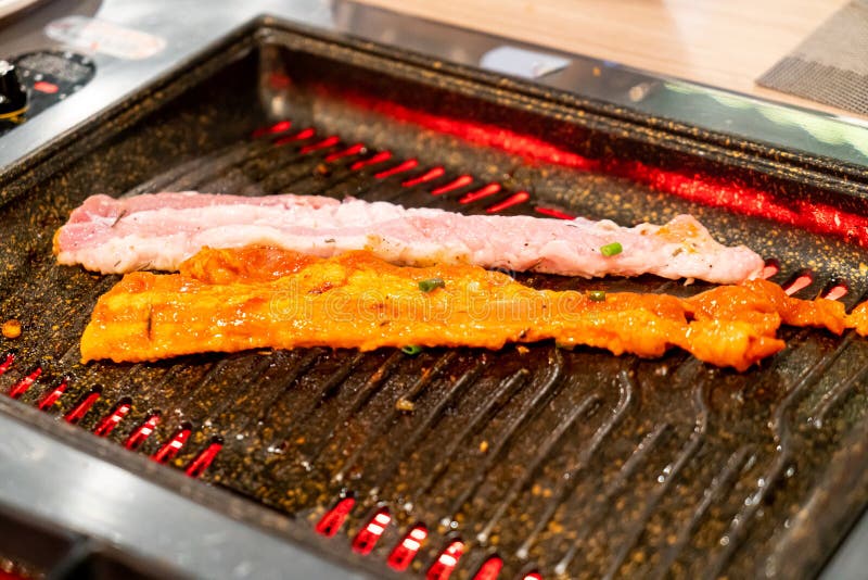 Vientre De Cerdo Asado Al Estilo Coreano Imagen de archivo - Imagen de ...