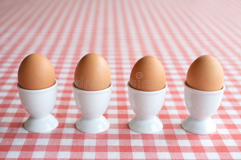 Vier Eier Stockfotos und Bilder - Laden Sie 3,363 lizenzfreie Fotos ...