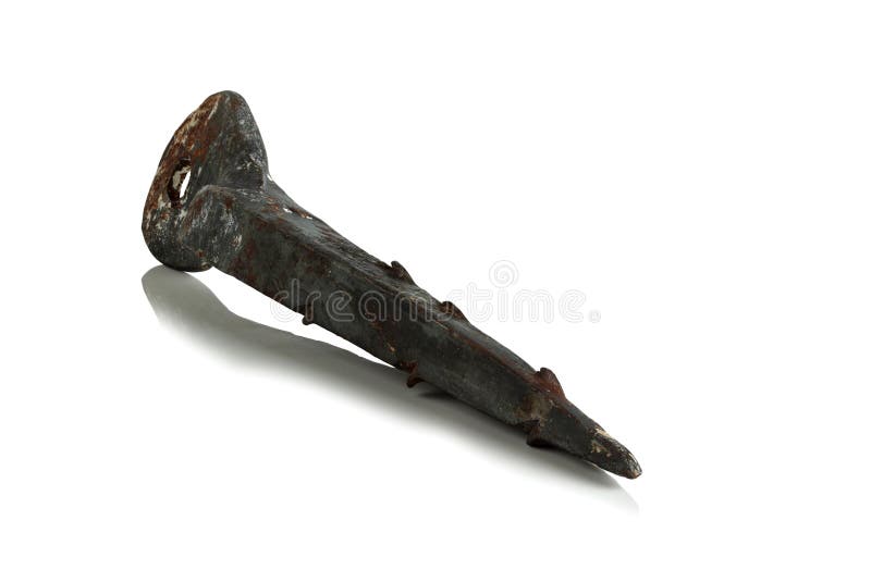 Vieux clou rouillé image stock. Image du outil, isolement - 82066725