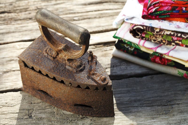 340 Vieux Fer Repasser De Vintage Photos libres de droits et gratuites ...