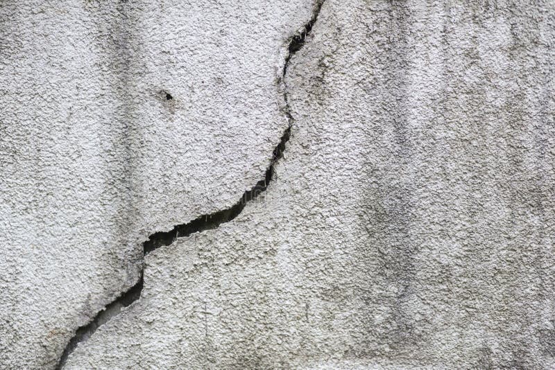 Mur cassé photo stock. Image du cassé - 18891054