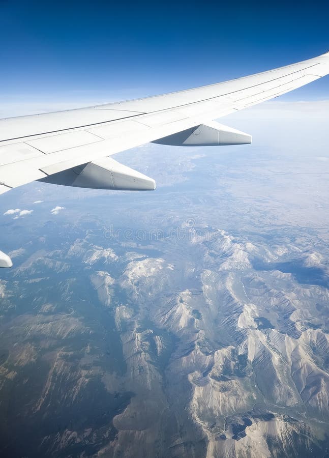 View of Airplane Wing Mid Flight Stock Photo - Image of line, soar ...