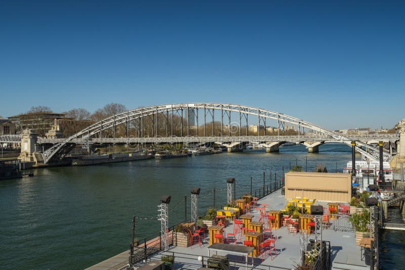 View of the Austerlitz Bridge in Paris Editorial Image - Image of ...