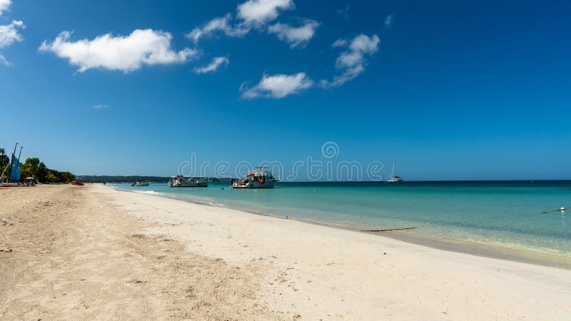 Resort Beach View Ocean stock photo. Image of cloud - 130889636
