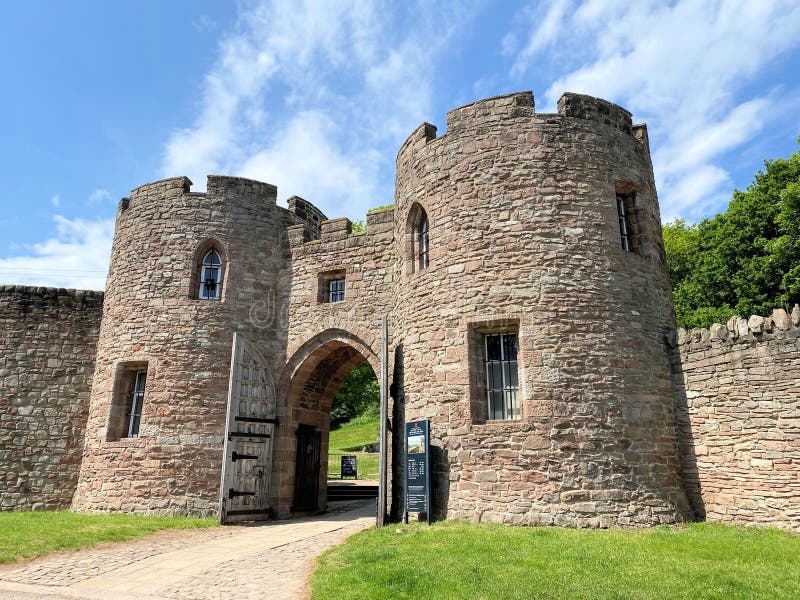 A View of the Beeston Castle Gatehouse Editorial Image - Image of ...