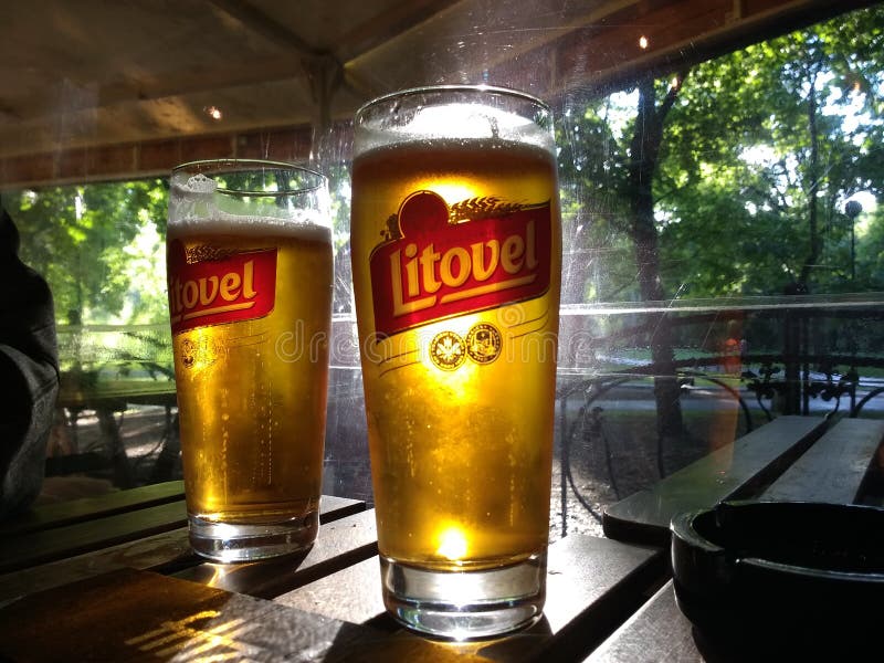 View of bier glasses editorial photo. Image of light - 150346811