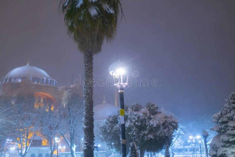 View of the Blue Mosque in the Snowy Winter. Istanbul, Turkey Stock ...