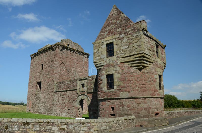 Burleigh Castle Ruins, Scotland Stock Photo - Image of ruin, historic ...