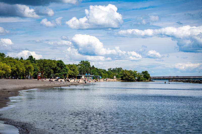 View of the Centre Island Beach in the Toronto Islands. Editorial Stock ...