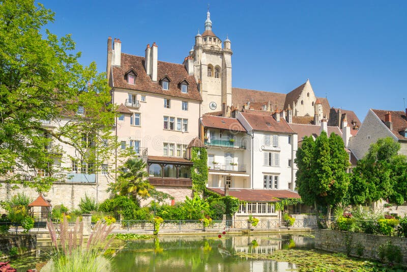 Dole Stock Photos - Download 1,217 Royalty Free Photos