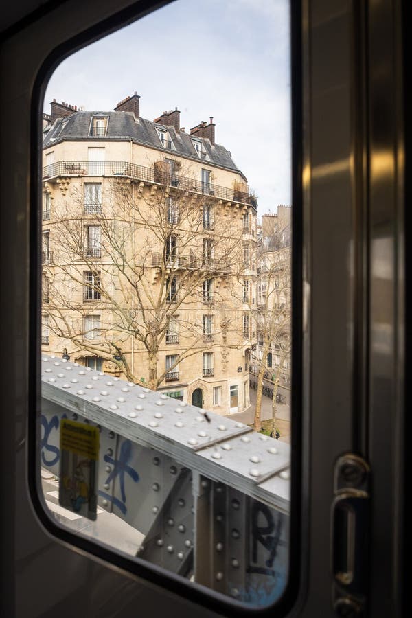 View City Train Line 6 Parisian Elevated Metro Paris Stock Photos ...