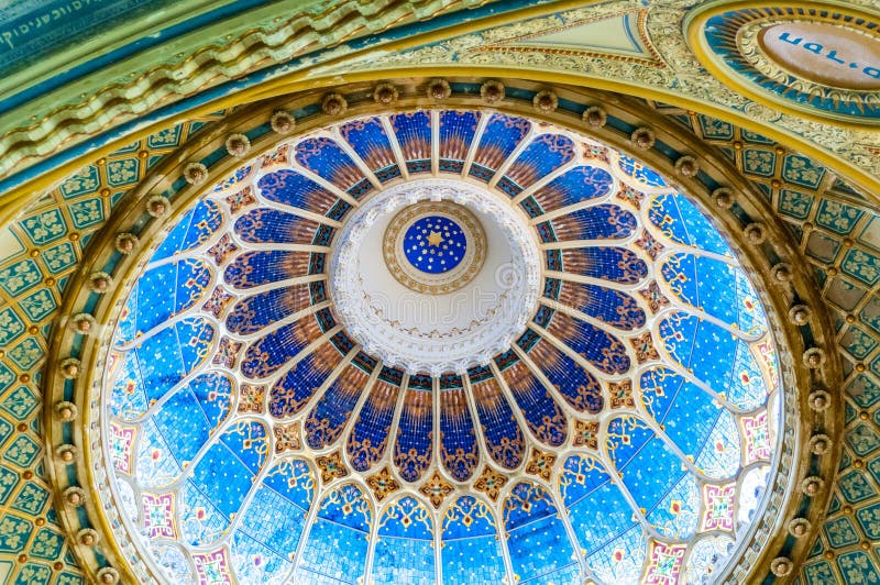 View on the Dome of the New Synagogue in Szeged, Hungary Editorial ...